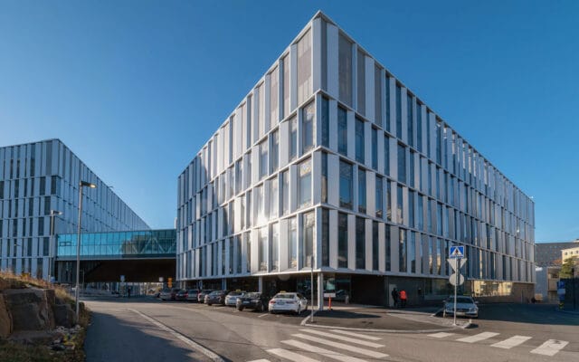 Meilahti Bridge Hospital and the Comprehensive Cancer Center, Helsinki ...